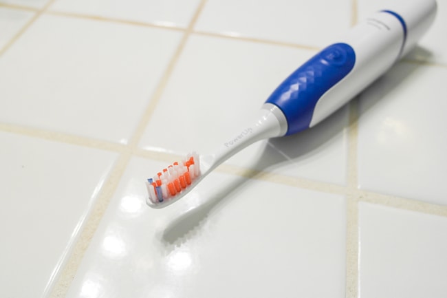 18 Weird Things you can do with an Old Toothbrush | Someday I'll Learn