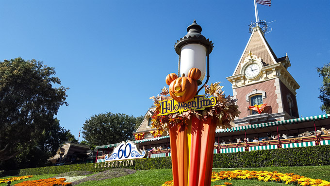 11 Must-Know Tips for Disneyland in October | Someday I'll Learn